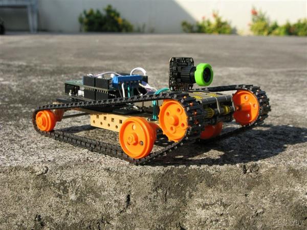 DIY Phone Controlled FPV Rover - Sponsor - PCBWay