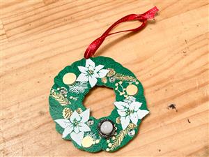 Colorful flashing LEDs Christmas Wreath with motion detection - Share ...